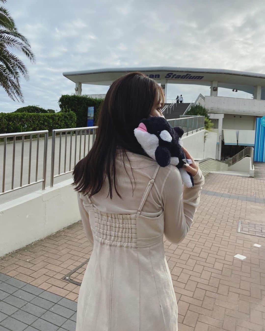 石川恋さんのインスタグラム写真 - (石川恋Instagram)「明日19:00〜 TBS系「サンドウィッチマンのZOO-1グランプリ」 秋だ！激カワ動物に会いたいSP🍁 今回私は#東京ホテイ ...