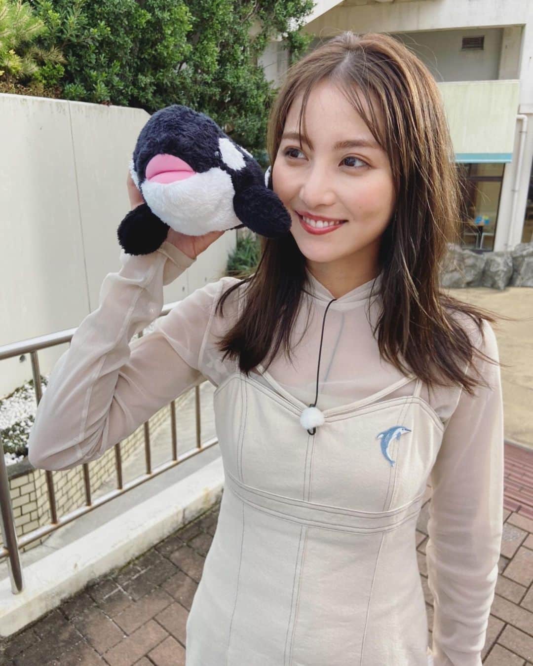 石川恋さんのインスタグラム写真 - (石川恋Instagram)「明日19:00〜 TBS系「サンドウィッチマンのZOO-1グランプリ」 秋だ！激カワ動物に会いたいSP🍁 今回私は#東京ホテイ ...