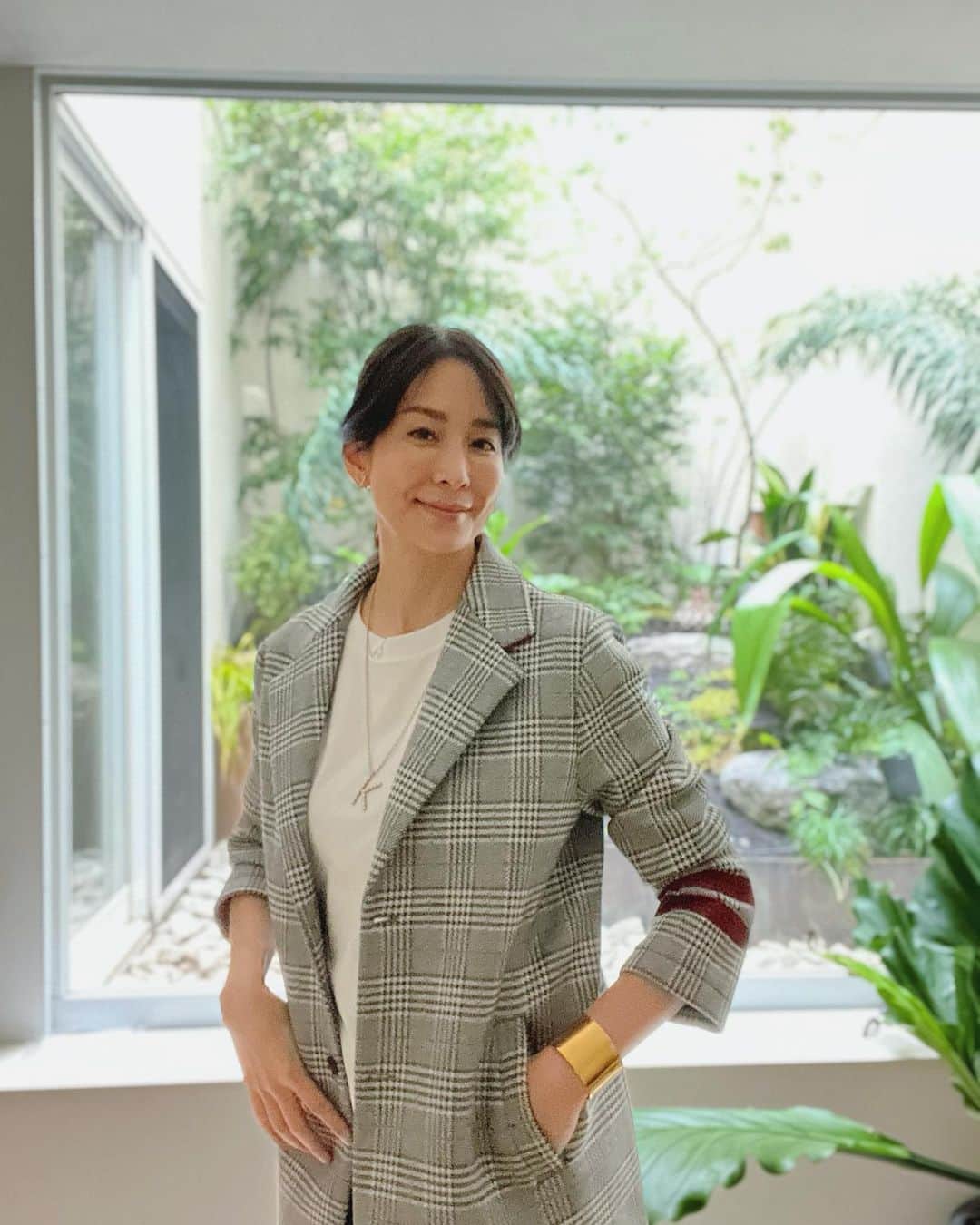 内田恭子さんのインスタグラム写真 - (内田恭子Instagram)「こんにちは！ 長男のコート。かわいいから、今日は私がジャケットとして着 ...