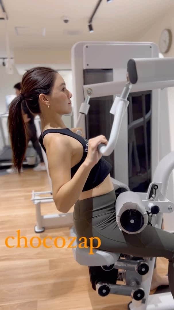 石井里奈さんのインスタグラム動画 - (石井里奈Instagram)「今月から通っているライザップが作ったコンビニジム、chocozap ジムって続けるのが大変だけど、chocozapなら ...