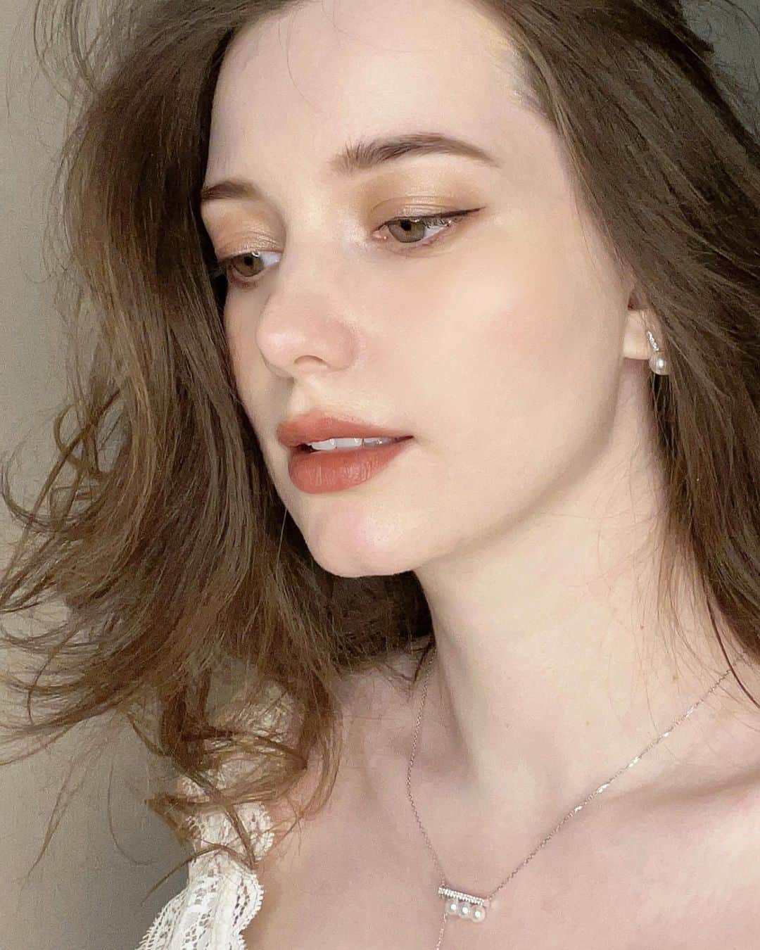 アナスタシア・セボスカァヤさんのインスタグラム写真 - (アナスタシア・セボスカァヤInstagram)「girl with a pearl ...
