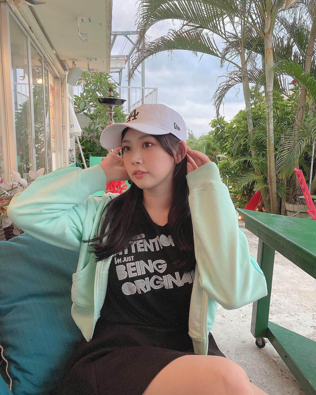 篠見星奈さんのインスタグラム写真 - (篠見星奈Instagram)「. 載せ忘れていた沖縄満喫星奈🌺 #篠見星奈 #グラビア #沖縄 ...