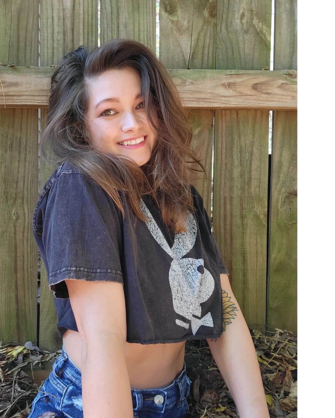 Chelsie Arynさんのインスタグラム写真 - (Chelsie ArynInstagram)「80° November day」11月 ...