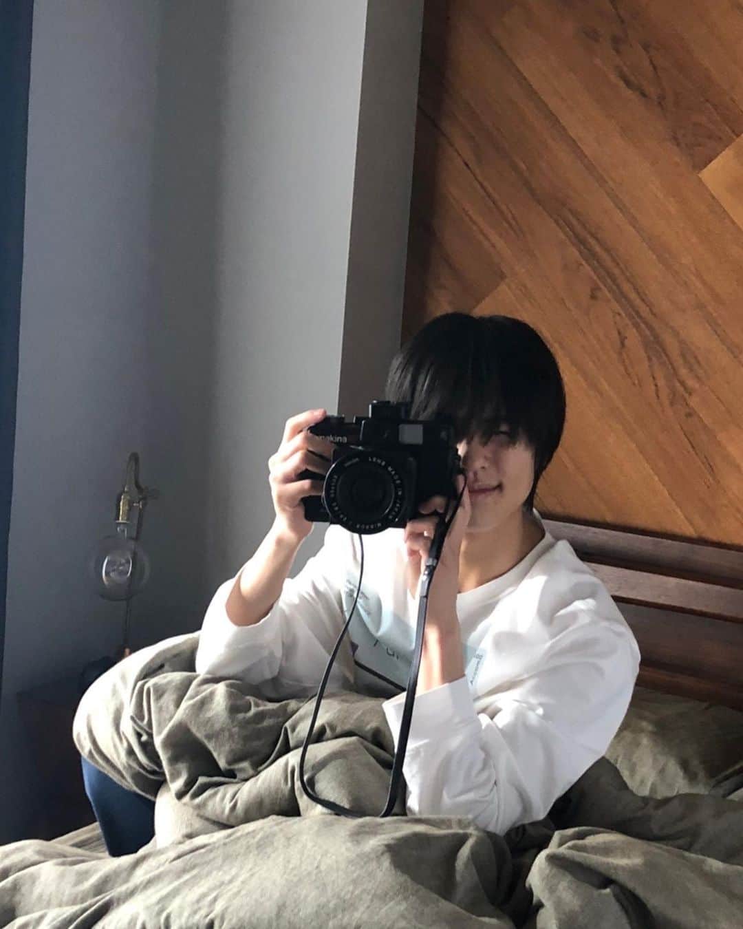 奥野壮さんのインスタグラム写真 - (奥野壮Instagram)「写真集明日発売でっす オフショットでっす」11月10日 22時13分 - so_okuno_official