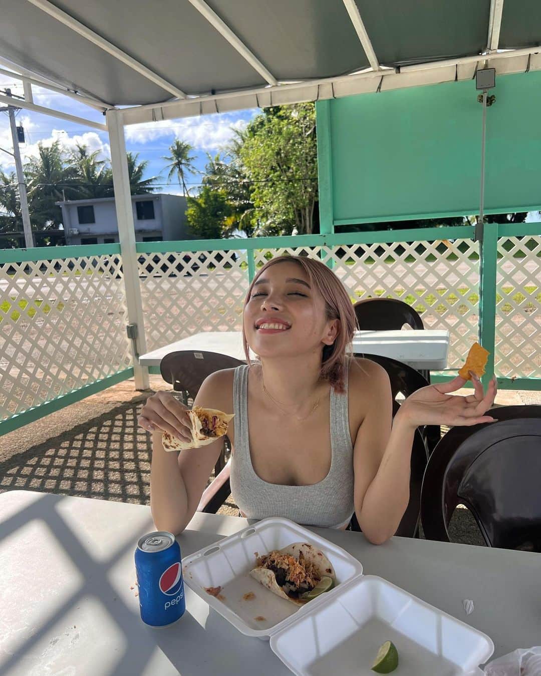 REONAさんのインスタグラム写真 - (REONAInstagram)「Tacos time🌮😍 食べるの好き〜」11月27日 8時16分 - reona.0504