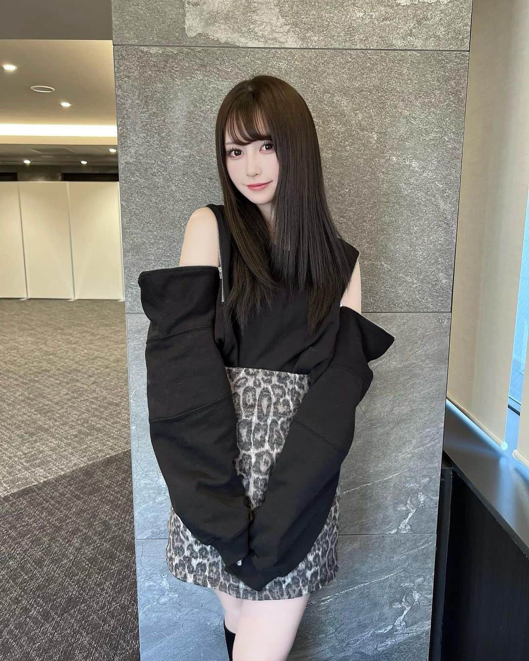 山本望叶さんのインスタグラム写真 - (山本望叶Instagram)「全部EMODA (o^^o)♡ #ootd #code #コーデ #ミニスカート #ヒョウ柄 #ロングブーツ #emoda ...