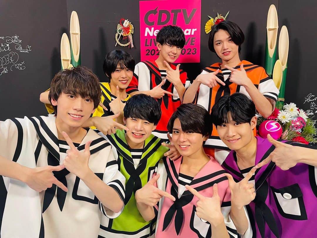 堀内結流さんのインスタグラム写真 - (堀内結流Instagram)「_ 『CDTV ライブ！ライブ！年越しスペシャル！2022→2023』 ありがとうございました🫶 最高の仕事納めでした🙇 ...