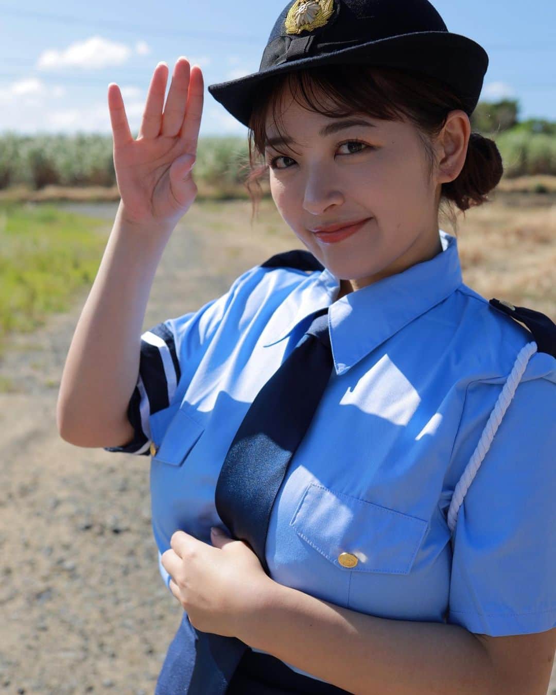 柳瀬さきさんのインスタグラム写真 - (柳瀬さきInstagram)「2023年1月20日発売 DVD 『やなパイとしたい8つのコト』 オフ ...