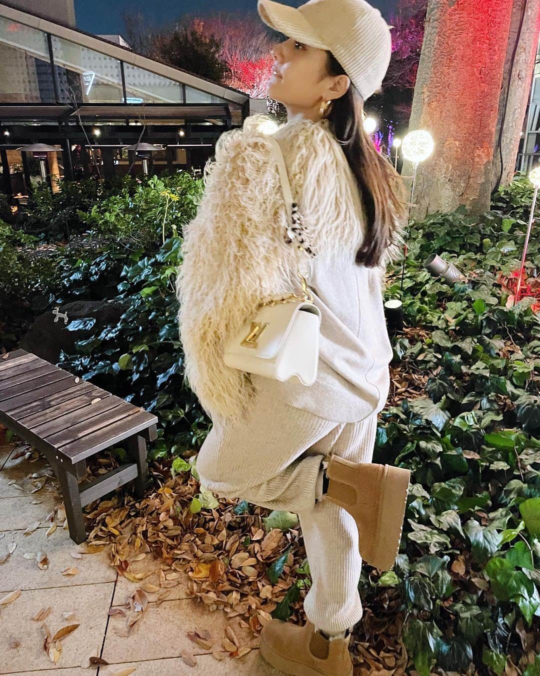 谷まりあさんのインスタグラム写真 - (谷まりあInstagram)「UGG×モコモコ×ココアな毎日です🧸☕️ 今日もお疲れ様でした🤎 OA ...