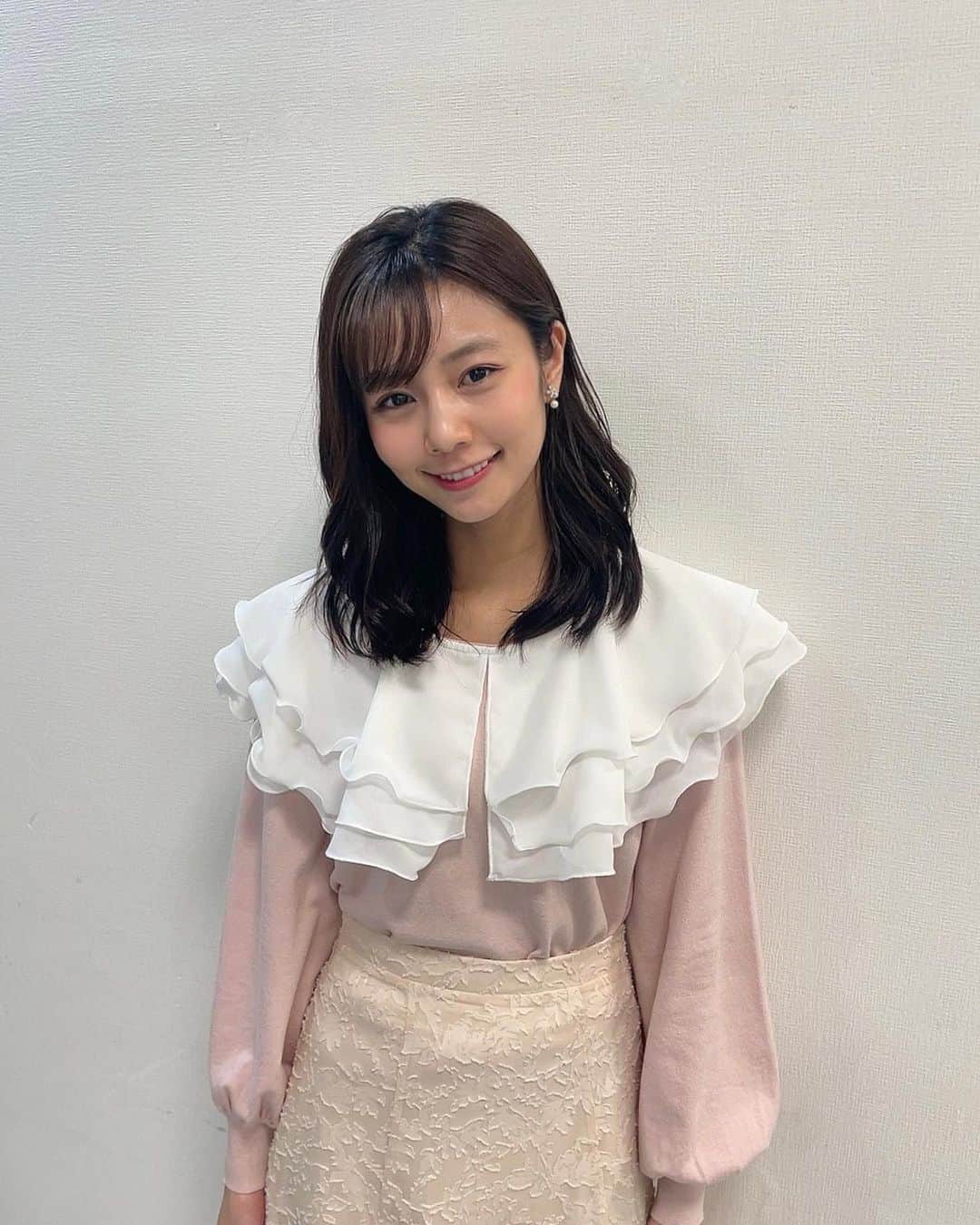 杉浦みずきさんのインスタグラム写真 - (杉浦みずきInstagram)「. 可愛い襟💗 トップス&スカート @nostalgia_jp イヤリング @osewaya_official」12月 ...