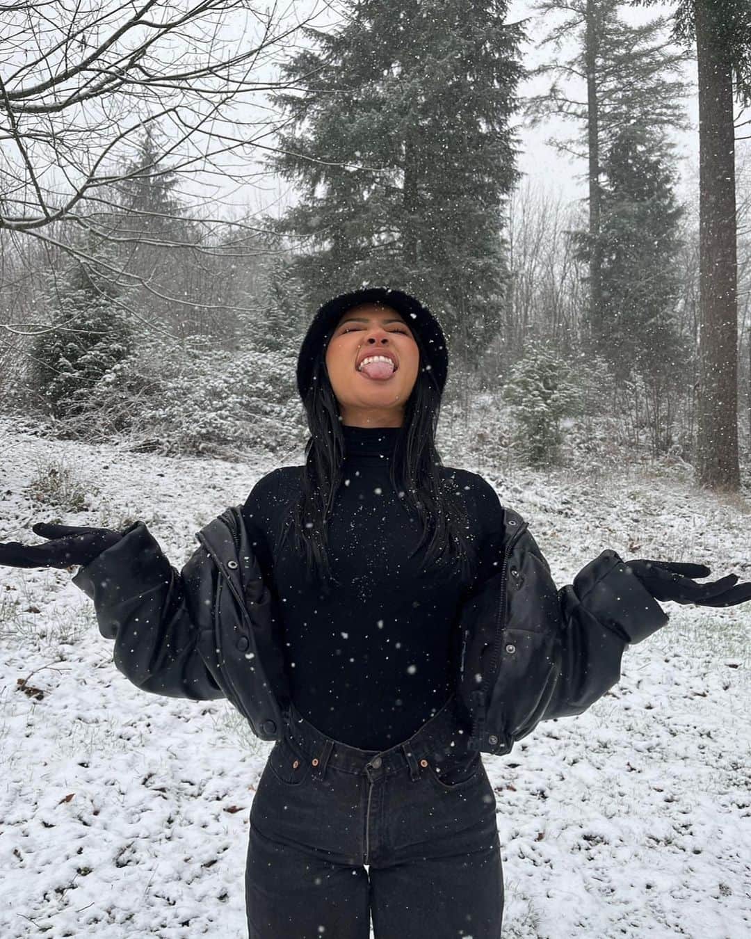 Julia Kellyさんのインスタグラム写真 - (Julia KellyInstagram)「This day last year」12月 ...