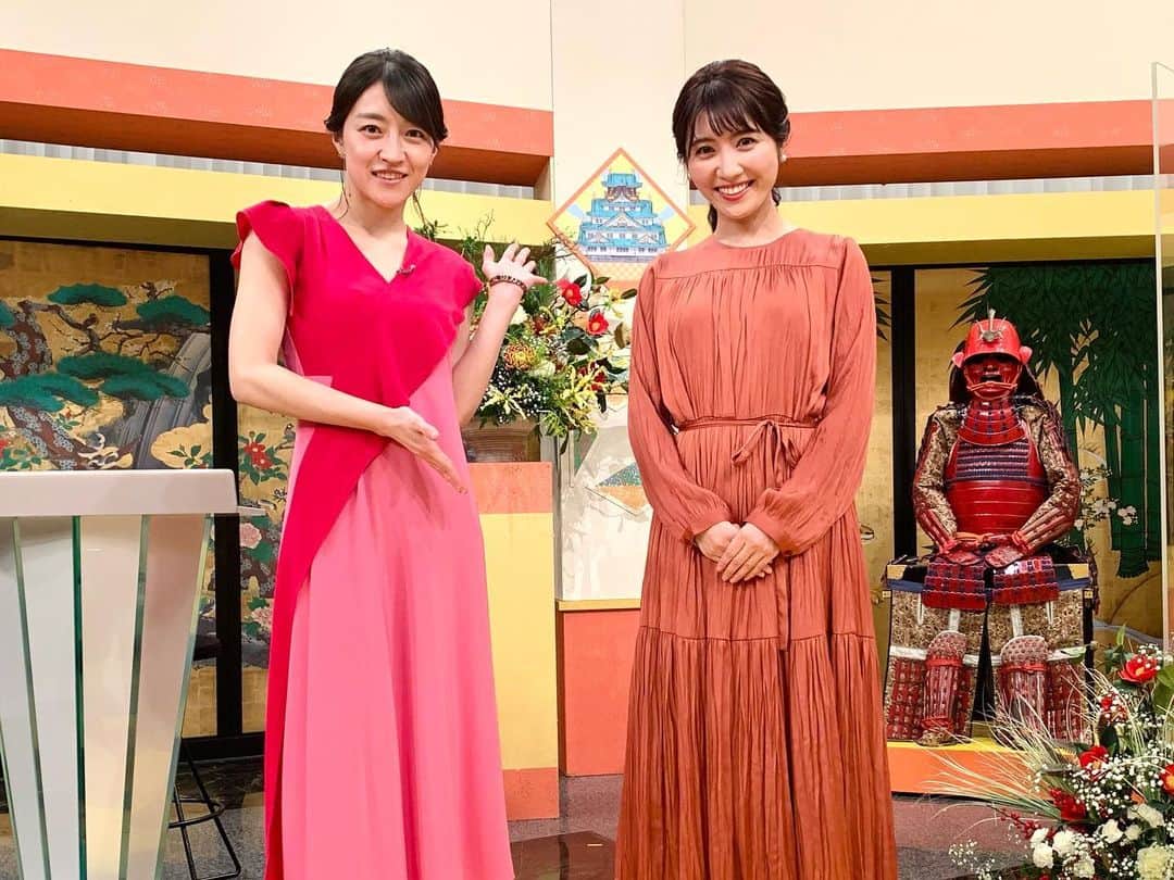 久保井朝美さんのインスタグラム写真 - (久保井朝美Instagram)「🏯 ／ 1月3日 午後7:20〜8:43 NHK総合 「日本最強の城スペシャル」 \ 収録後に赤木アナと👭 「サタデー ...
