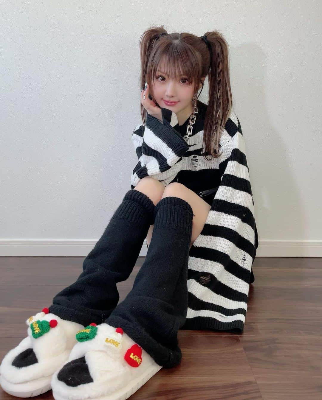 田中れいなさんのインスタグラム写真 - (田中れいなInstagram)「. お気に入りアイテム いっきに紹介しまーす🤍🫶🏻 シンバとジャック ...