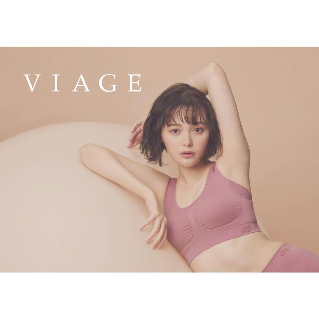 玉城ティナさんのインスタグラム写真 - (玉城ティナInstagram)「この度「VIAGEビューティアップ ナイトブラ」のアンバサダーに 就任いたしました🐇🪷 VIAGEのナイトブラは ノン ...