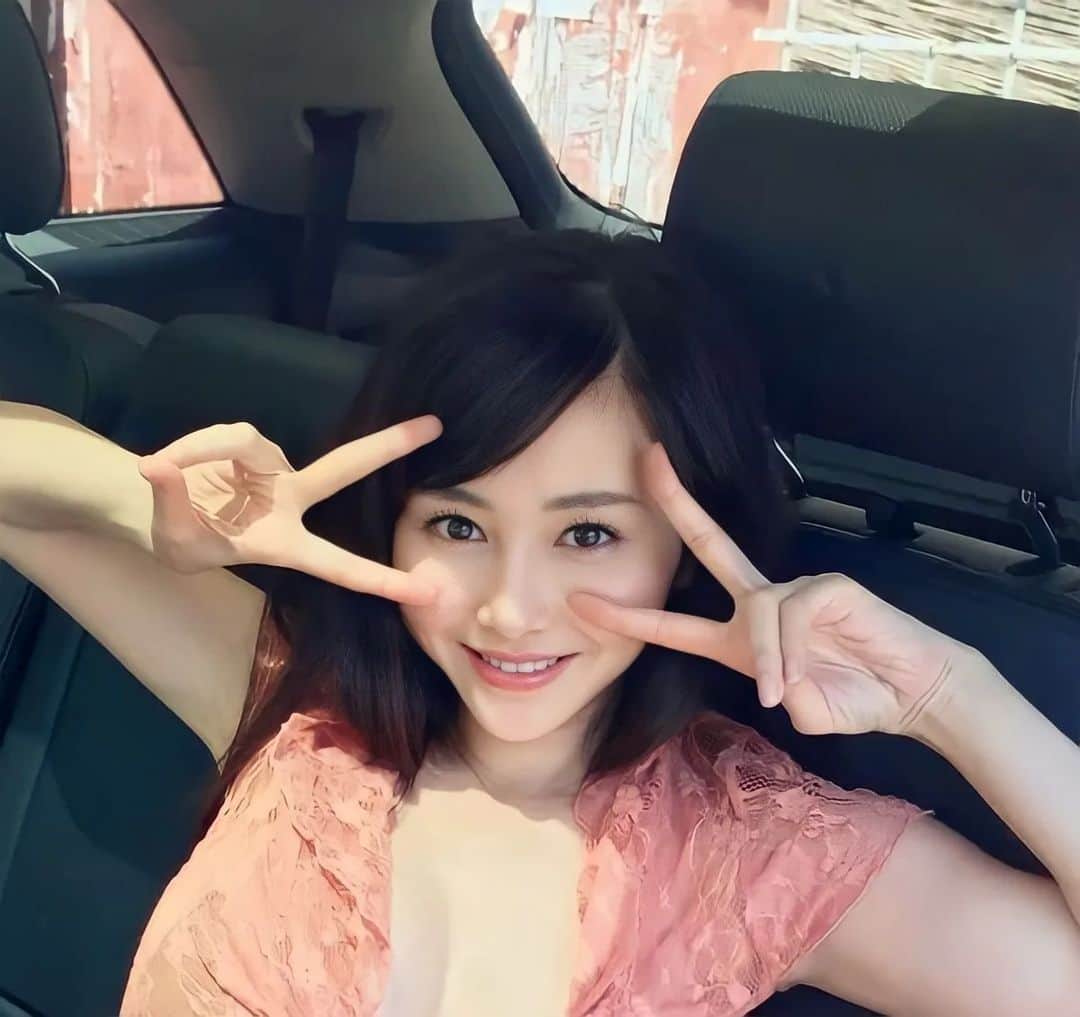 杉原杏璃さんのインスタグラム写真 - (杉原杏璃Instagram)「YouTube YouTubeで1月の優待銘柄の動画アップしてます☺️ ...