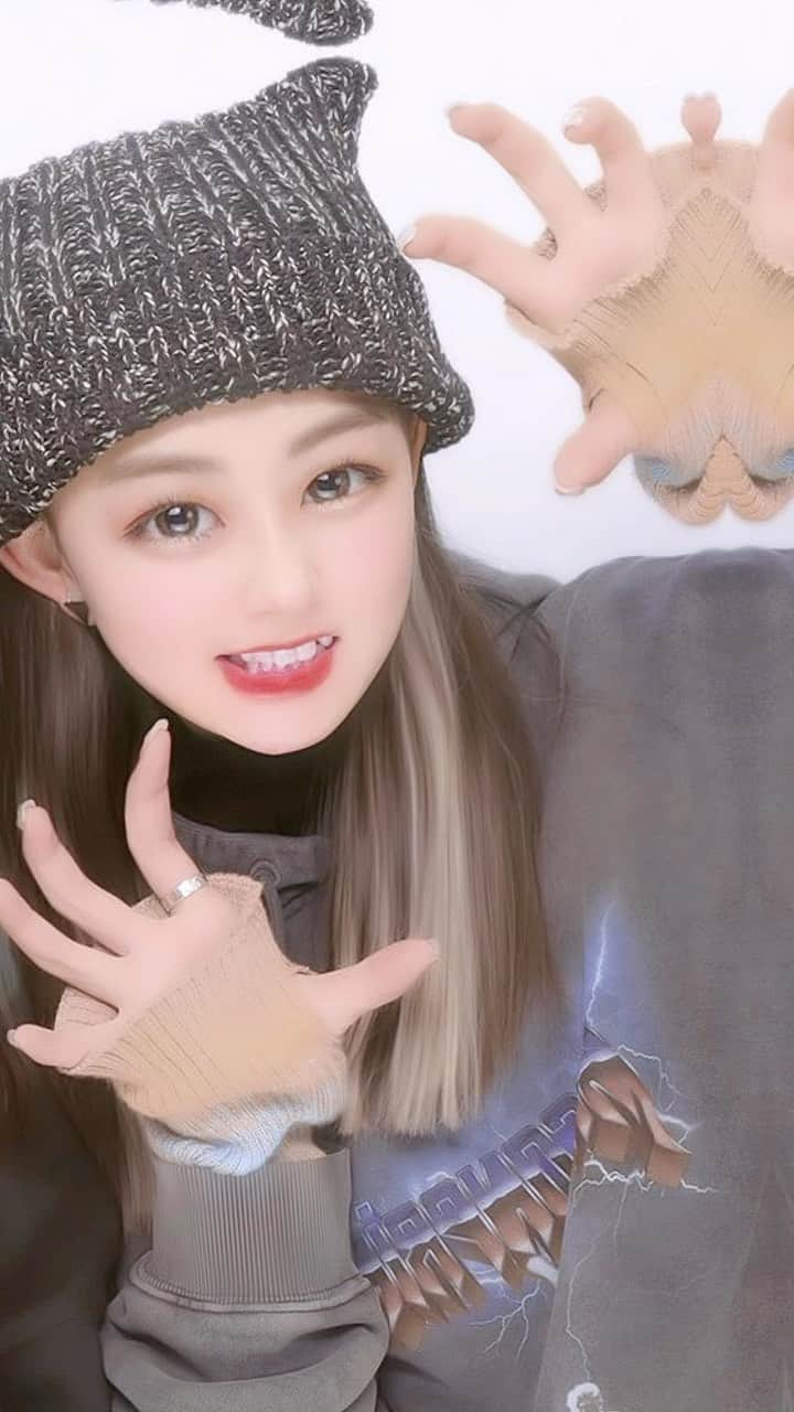 水戸由菜さんのインスタグラム動画 - (水戸由菜Instagram)「垢抜けた…？？ ・ #垢抜け #jk #jkブランド #プリクラ」1月8 ...