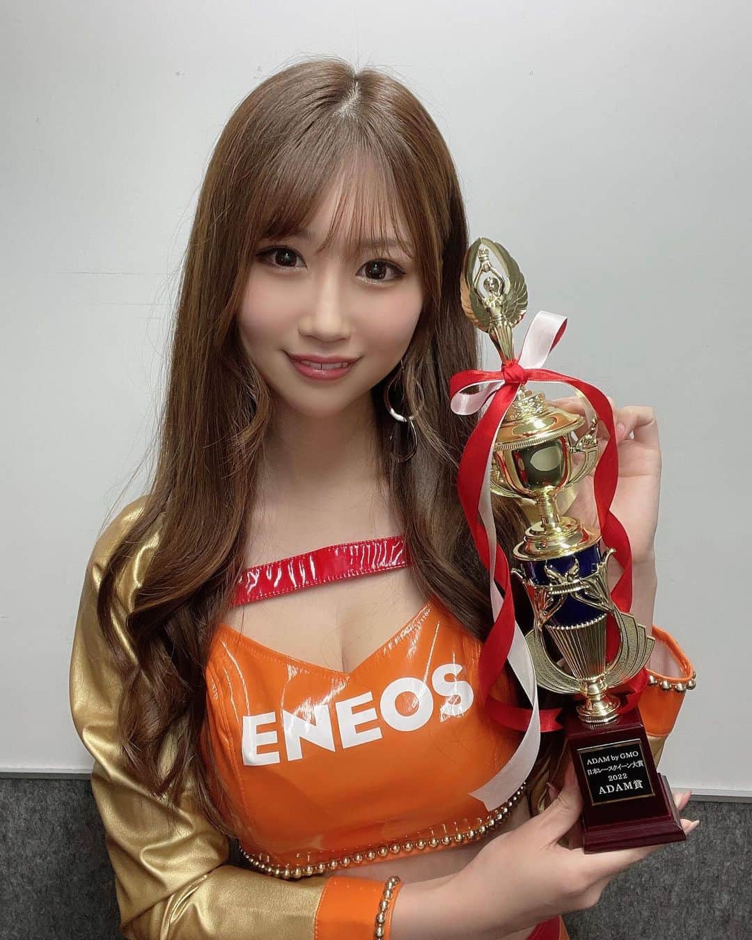 日南まみさんのインスタグラム写真 - (日南まみInstagram)「. Adam byGMO日本レースクイーン大賞2022、 Adam賞を受賞することができました🥹🧡 皆さんには沢山応援して ...