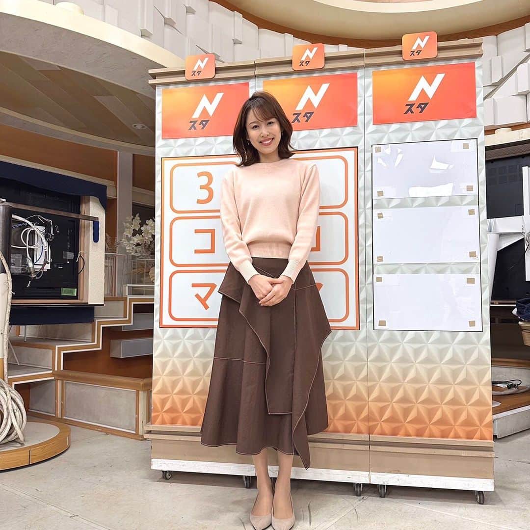 TBS「Nスタ」さんのインスタグラム写真 - (TBS「Nスタ」Instagram)「【良原アナのイチオシファッション🧡】 1月17日(火)の衣装です☺️ ニット OBLI スカート ...