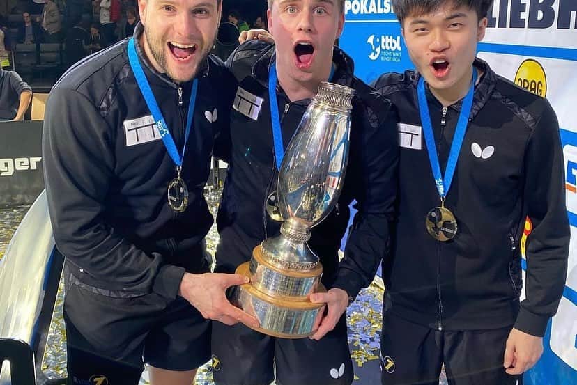 ドミトリ・オフチャロフさんのインスタグラム写真 - (ドミトリ・オフチャロフInstagram)「A very tough defeat to ...