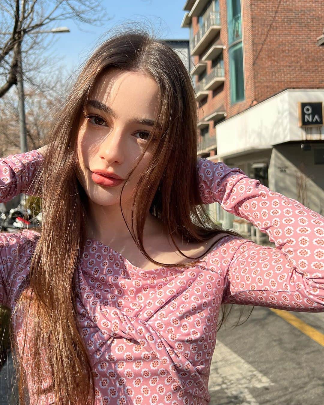 ダシャ・テゥアランさんのインスタグラム写真 ダシャ・テゥアランinstagram 「my New Vlog Is Out Now ૮