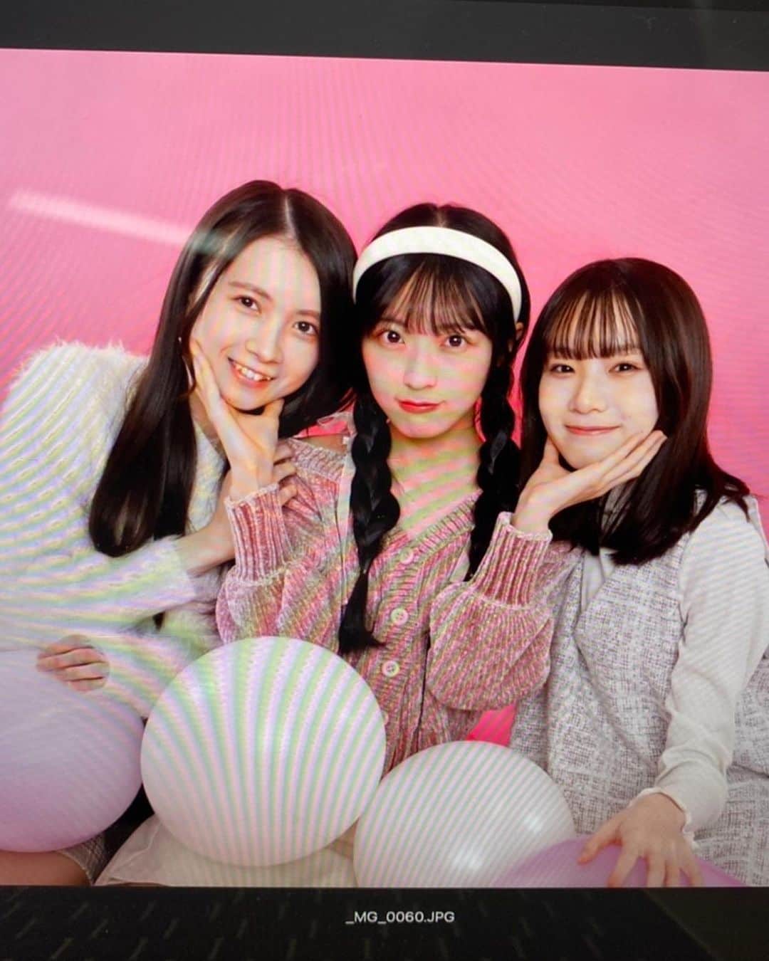 佐藤綺星さんのインスタグラム写真 - (佐藤綺星Instagram)「1／31発売の「BUBKA3月号」 に掲載させていただきました フウセンアソビタノシイ…💭🎈 チェックよろしくお願いします ...