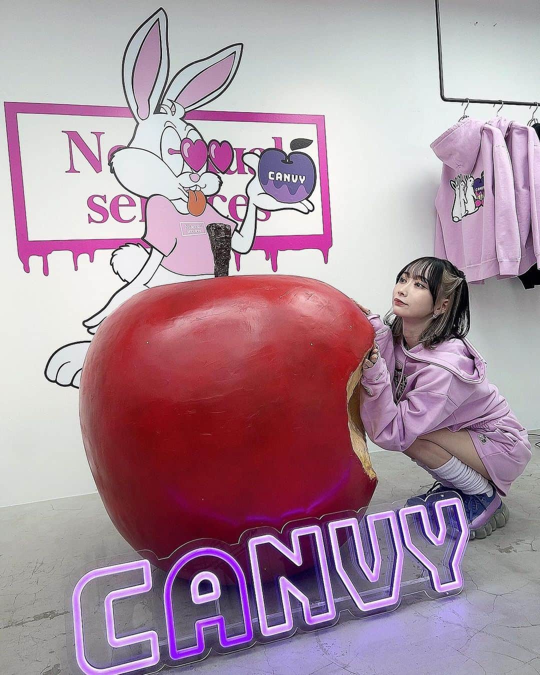 浅見めいさんのインスタグラム写真 - (浅見めいInstagram)「【CANVY×FR2梅】明日2/4 原宿でPOP UPやります！ 詳細はCANVYのストーリー見てください🍎」2月3日 ...