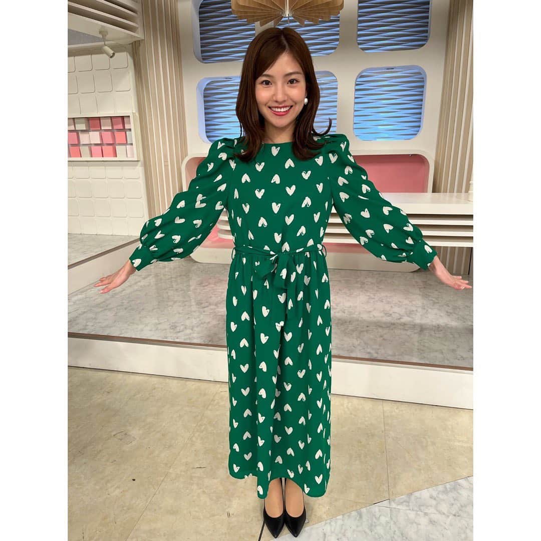 後藤楽々さんのインスタグラム写真 - (後藤楽々Instagram)「Oha!4 1週間分の衣装です😊 みなさん今週も1週間 お疲れ様でした😊 ゆっくり休んでくださいね😊 私も休みを堪能します ...