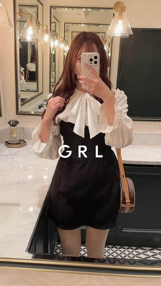 GRLさんのインスタグラム動画 - (GRLInstagram)「GRL参戦服を紹介するよ💕 ケープカラーボウタイミニワンピース[tu517] チャンキーヒールロングブーツ[zr801 ...