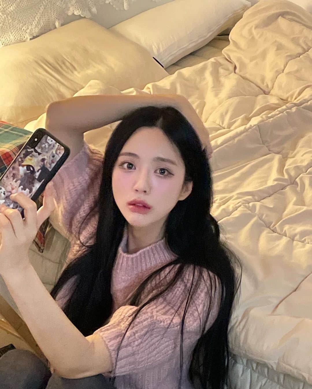 リュリさんのインスタグラム写真 - (リュリInstagram)「생존신고 라방중에..🫧💘」2月7日 0時31分 - ryu_lily