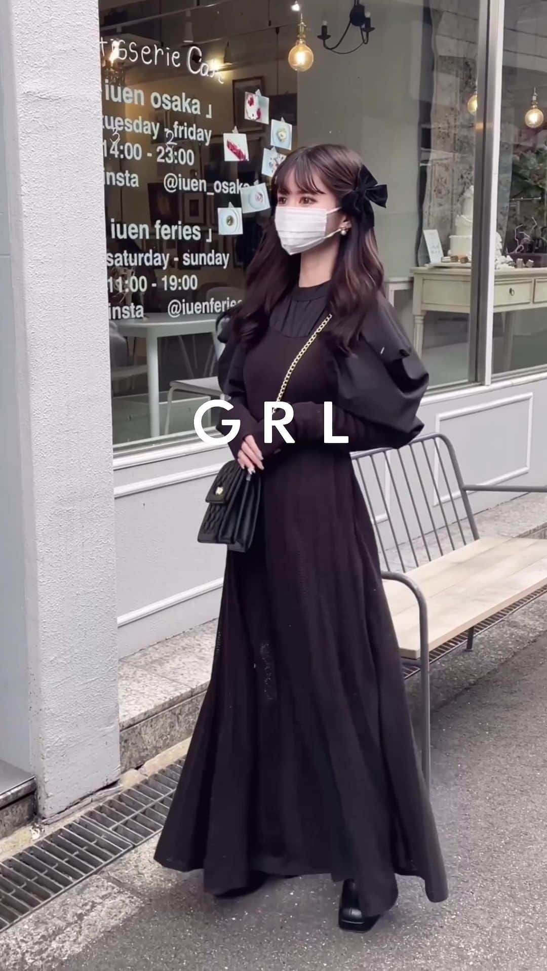 GRLさんのインスタグラム動画 - (GRLInstagram)「GRLニットワンピースを紹介するよ💜 パワーショルダーニットワンピース[dr528] #ニット #ニットワンピース #パワ ...
