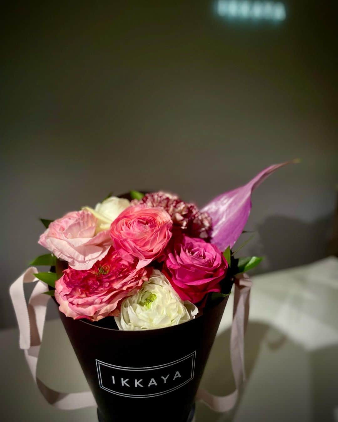 綾月せりさんのインスタグラム写真 - (綾月せりInstagram)「． お気に入りのお花屋さん “IKKAYA”さんに行ってきました💐 なんか分かんないけど、お花屋さんてテンション上がりませ ...