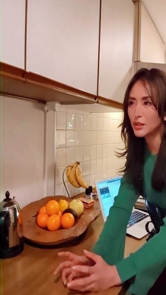 Yoshiko Kris-Webb クリス-ウェブ佳子さんのインスタグラム動画 - (Yoshiko Kris-Webb クリス-ウェブ佳子Instagram)「モリモトのSUMAU ...