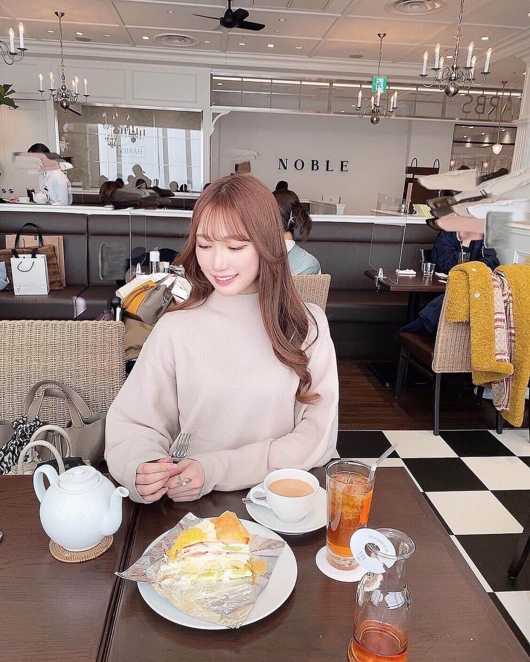 原かれんさんのインスタグラム写真 - (原かれんInstagram)「᯽tea time🍰☕️ . . . ️ HARBS 心斎橋PARCO 3階 . . . . . . . #女子力委員長 ...