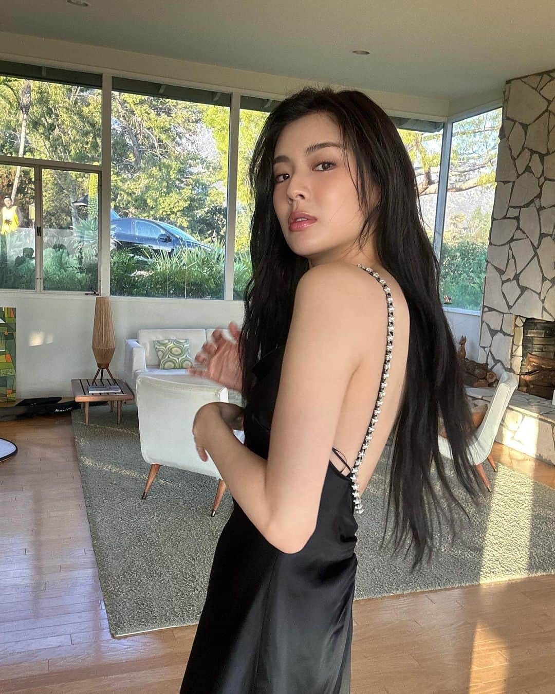 イ・ソンビンさんのインスタグラム写真 - (イ・ソンビンInstagram)「🖤&🤍」3月4日 22時41分 - sunbin_eyesmag