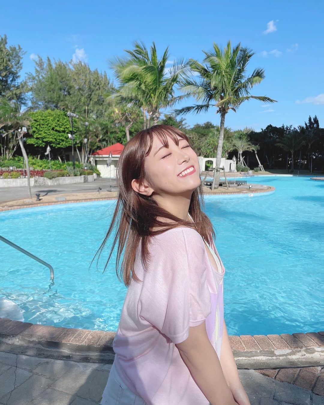 武田智加さんのインスタグラム写真 - (武田智加Instagram)「HKT48 全員集合！ ムック本 発売日です～🔆 表紙させてもらってます!! おきなわ～🌴🌺 ぜひˊᵕˋˊᵕˋˊᵕˋ」3月 ...