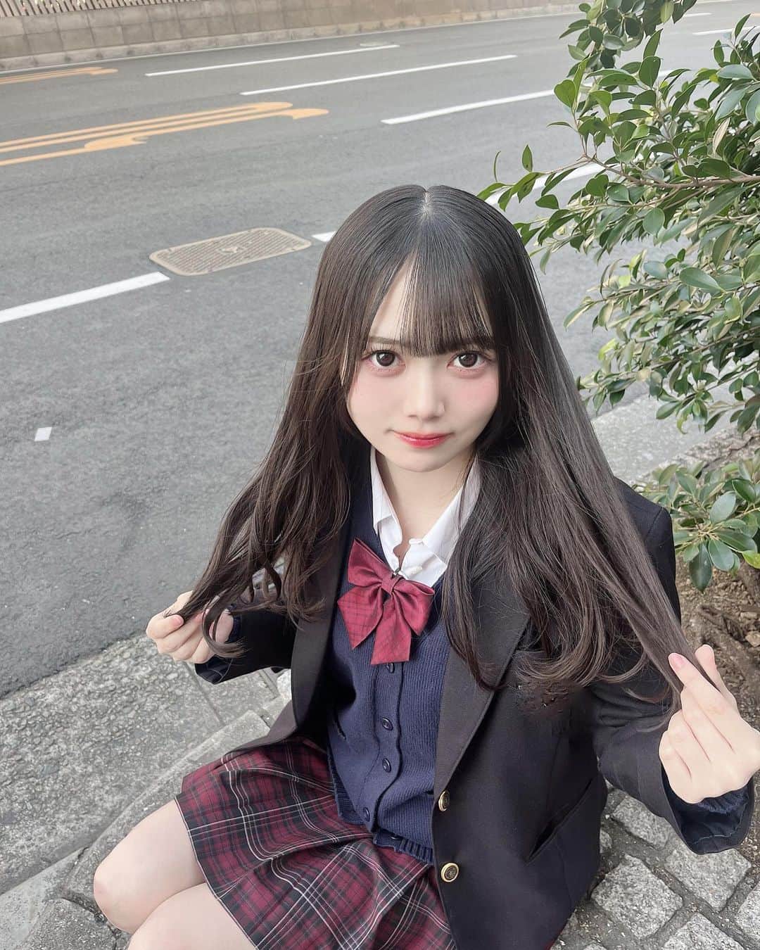 黒田楓和さんのインスタグラム写真 - (黒田楓和Instagram)「明日何時にまちあわせする？ #NMB48 #04 #04년생 #アイドル #制服 #jk #終わったけど」3月7日 23時 ...