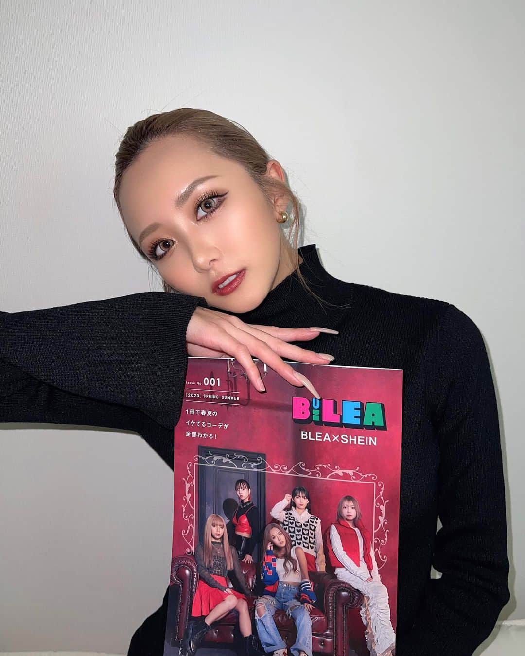 れいたぴさんのインスタグラム写真 - (れいたぴInstagram)「. 母校のBLEAとSHEINがコラボしたファッション誌 「BuzLEA ...