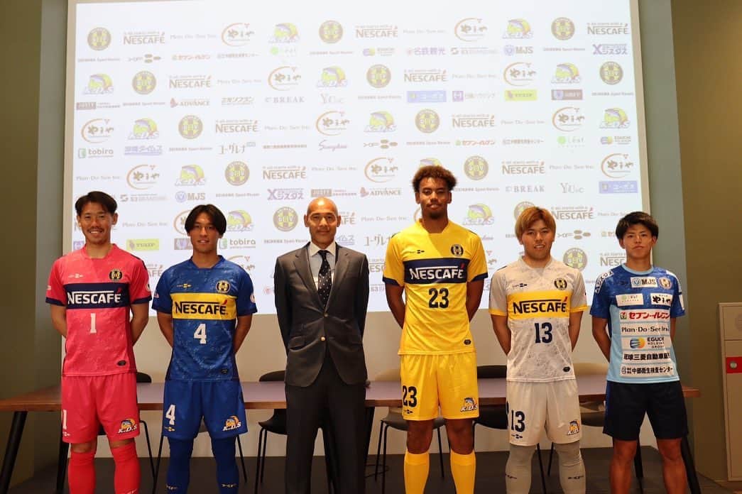 高原直泰さんのインスタグラム写真 - (高原直泰Instagram)「新体制発表。 JFLスタートします。 アウェーでHonda FCとの対戦になります。 久しぶりの静岡での試合楽しみにして ...