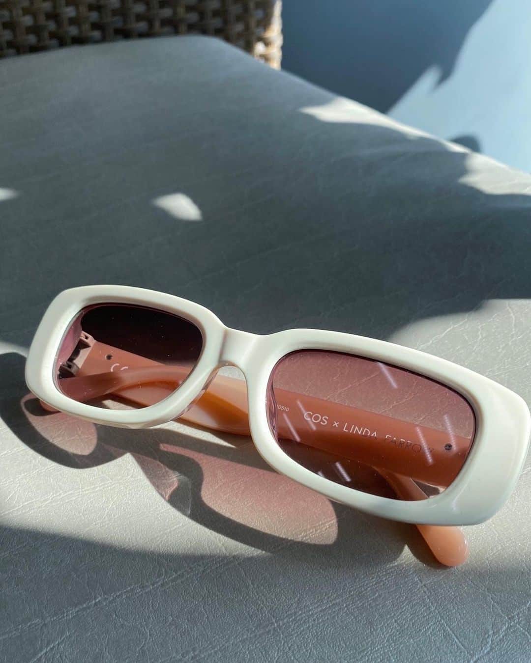 Hinaさんのインスタグラム写真 - (HinaInstagram)「ㅤㅤㅤㅤㅤㅤㅤㅤㅤㅤㅤㅤㅤ COSとLINDA FARROWとの ...