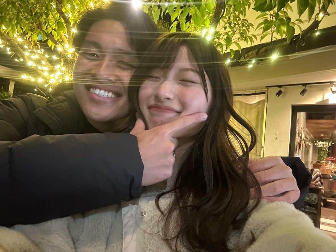 華金カップルさんのインスタグラム写真 - (華金カップルInstagram)「冬終わりそう🧣🌨🎅🏼👋🏻」3月13日 19時56分 ...