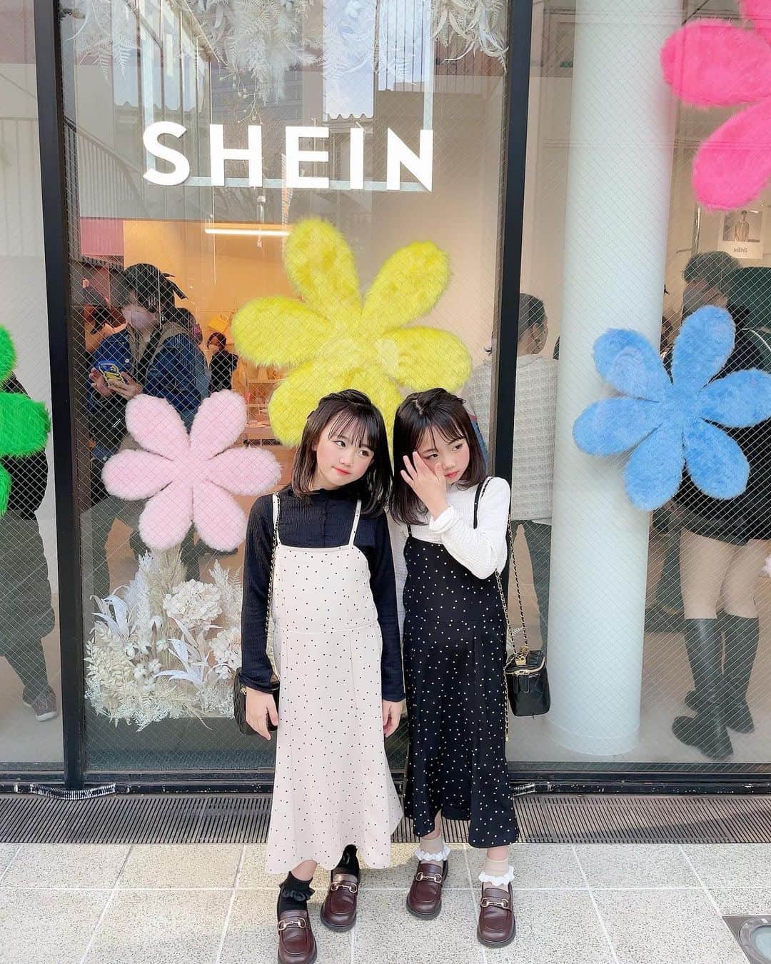 ららここさんのインスタグラム写真 - (ららここInstagram)「. 念願の @shein_japan に 行ってきたよ〜💗💗 写真スポットがかわいすぎた🥺🙌 one-piece ...