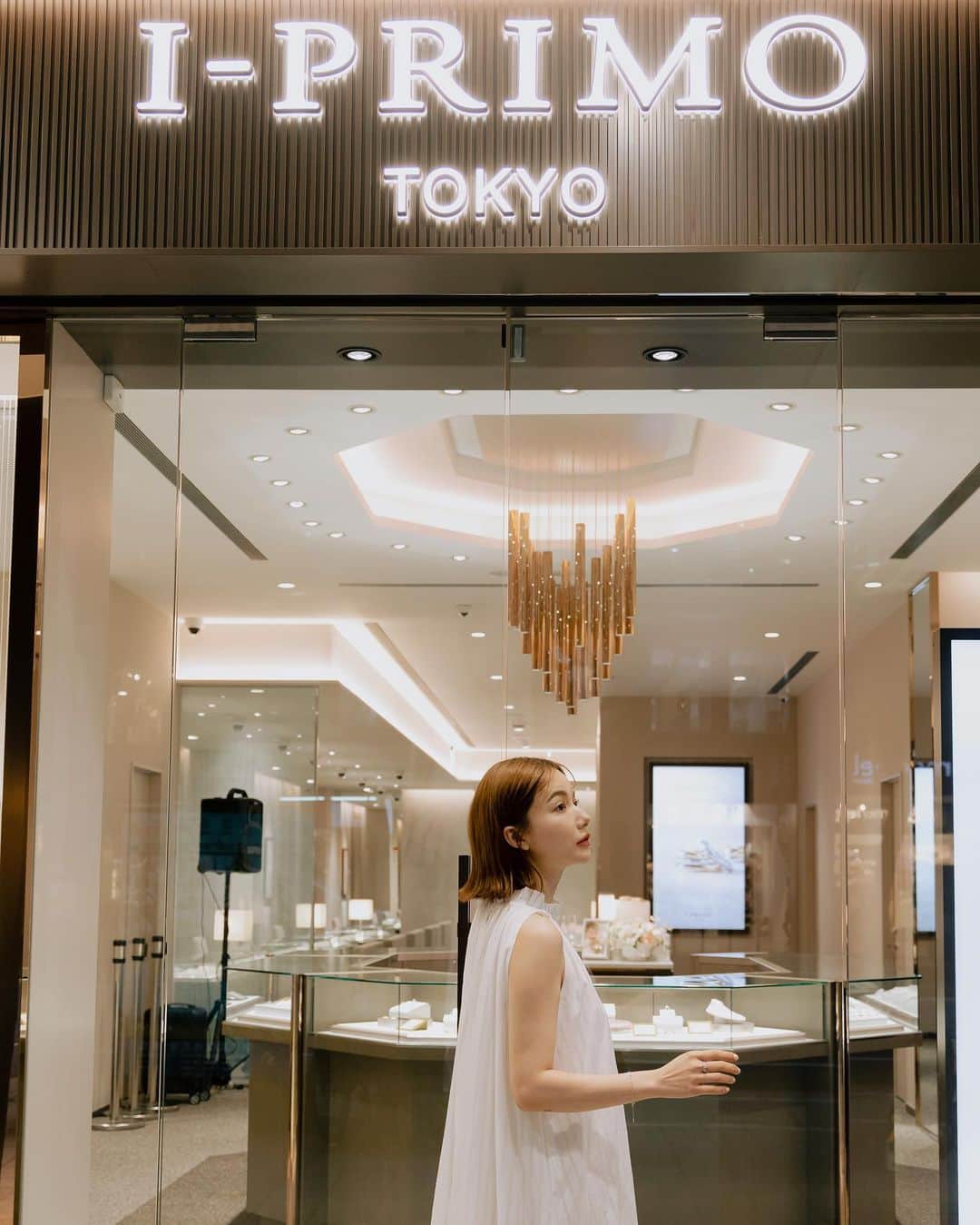 謝琦琦（Kiki）さんのインスタグラム写真 - (謝琦琦（Kiki）Instagram)「「我體認到感覺與承諾的不同。我很難再遇到讓我心跳加速或天旋地轉的人。我選擇那個堅定地選擇我的人，我選擇 ...