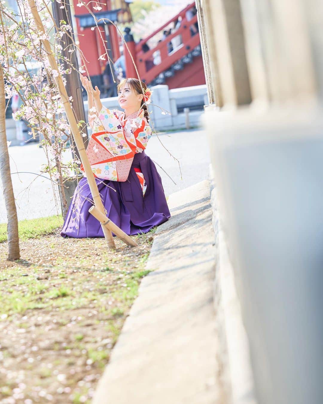 及川愛未さんのインスタグラム写真 - (及川愛未Instagram)「浅草寺までお出かけ👘💼 年々開花時期が早くて咲いている時間も短くなってき ...