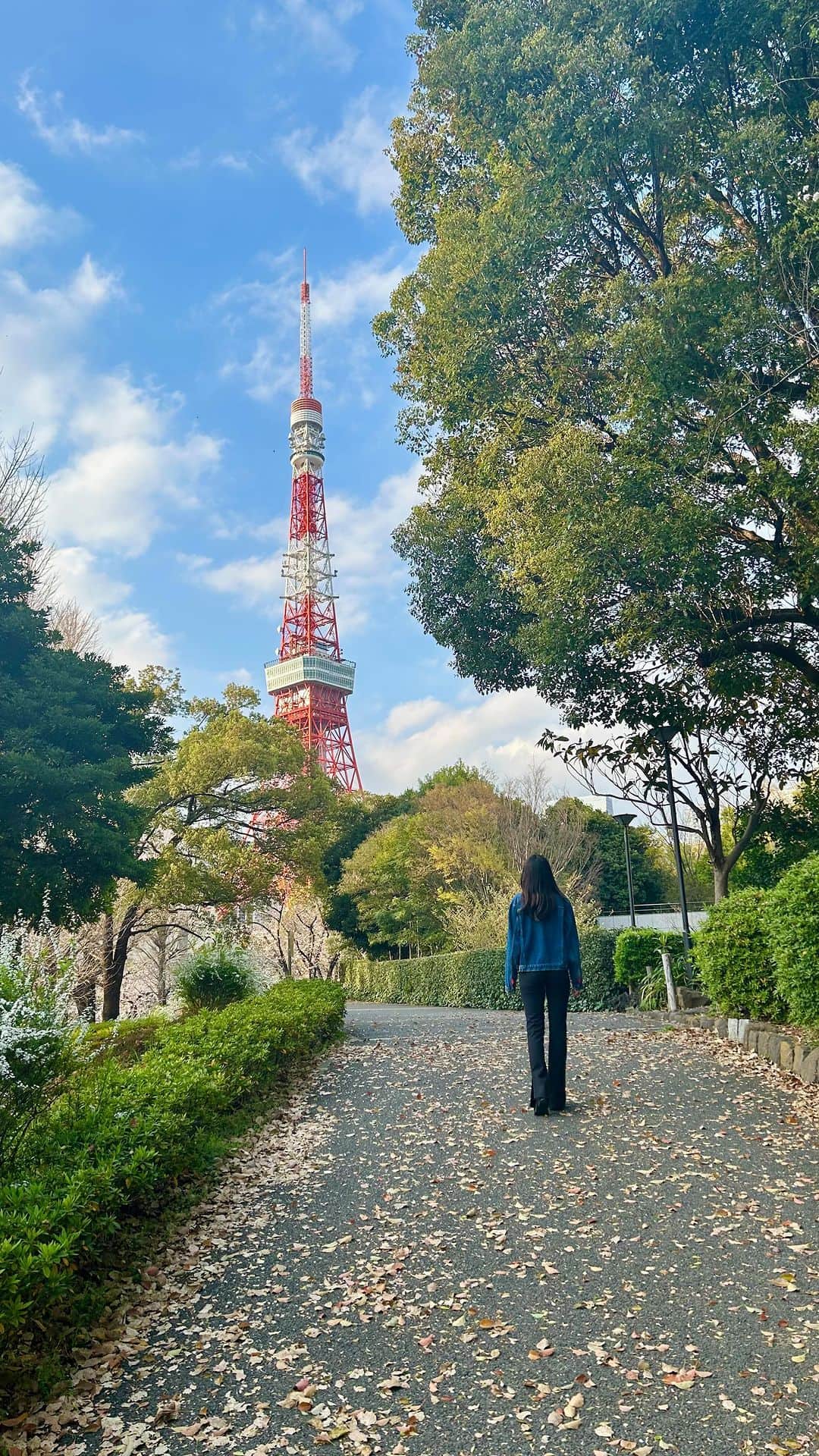 LINA（吉村リナ）さんのインスタグラム動画 - (LINA（吉村リナ）Instagram)「セルフケアのために練習してる習慣のひとつ。 Things that I’m practicing ...