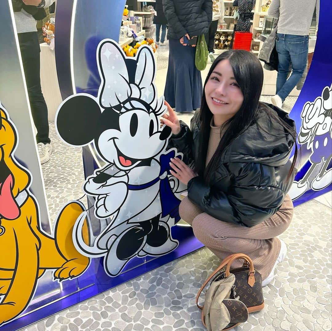 meruさんのインスタグラム写真 - (meruInstagram)「#disney100 #disneystore」3月23日 17時11分 ...