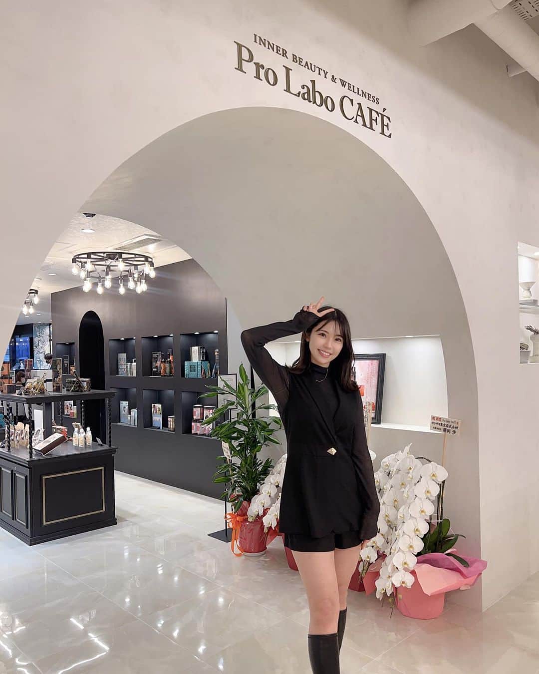 鈴木ふみ奈さんのインスタグラム写真 - (鈴木ふみ奈Instagram)「4/1にオープンする、プロラボカフェ @prolabo_cafe のプレオープンに行ってきました🫖🤍 白砂糖、人工甘味 ...