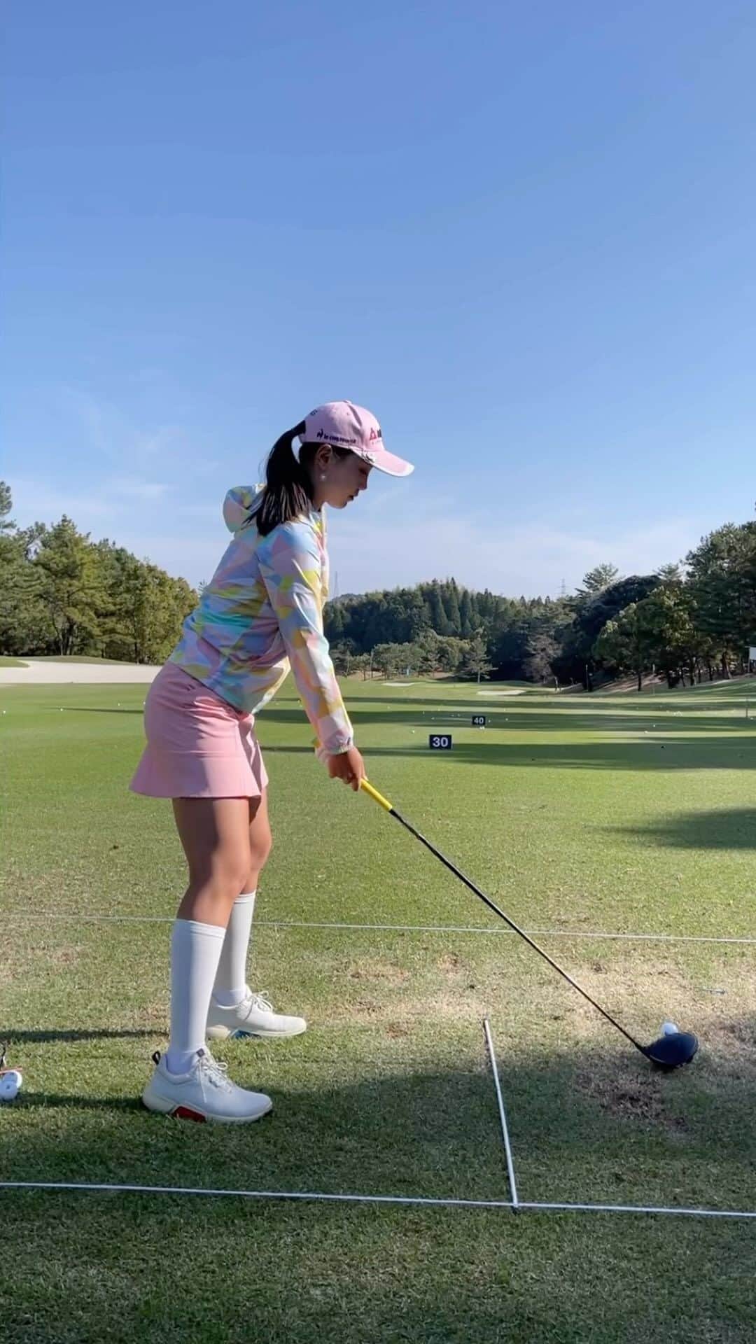 セキユウティンさんのインスタグラム動画 - (セキユウティンInstagram)「今日も元気で頑張っています💪🥰 #yamaha #jlpga」3月28日 20時24分 - shi_yuting35