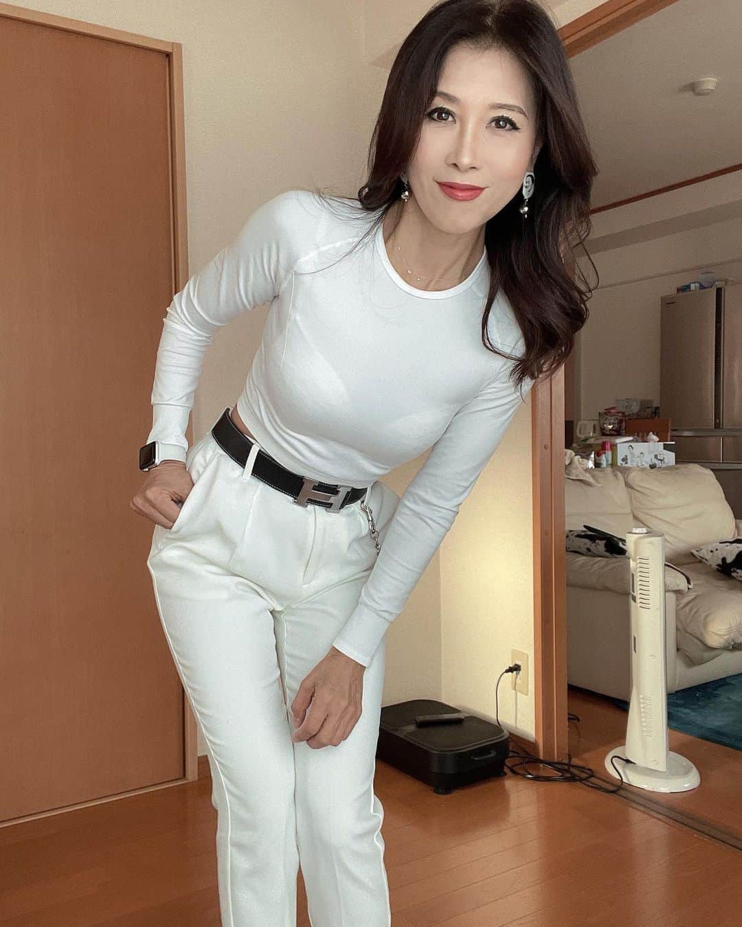 Naoko（なおこ）さんのインスタグラム写真 - (Naoko（なおこ）Instagram)「🤍 🤍 🤍 リア充ワークス👓 仕事が 楽しい幸せ ...