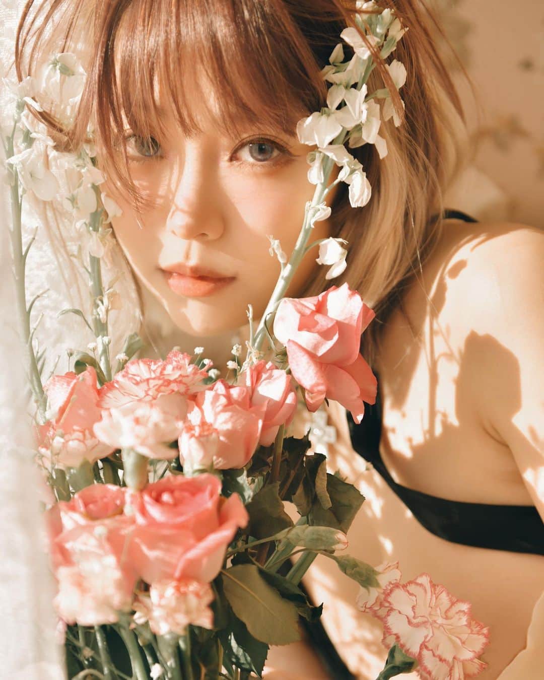 Elyさんのインスタグラム写真 - (ElyInstagram)「【Important notice for April subscription】 【4月訂閱重要訊息】 ★2023 ...