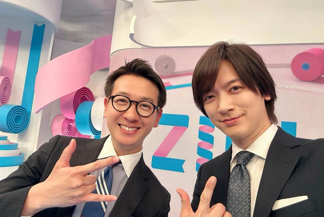 DAIGOさんのインスタグラム写真 - (DAIGOInstagram)「今日ZIPの木曜パーソナリティとしての役目を終えました！ 最初は早起きが大丈夫かとか色々心配もありましたが、気づけば1 ...